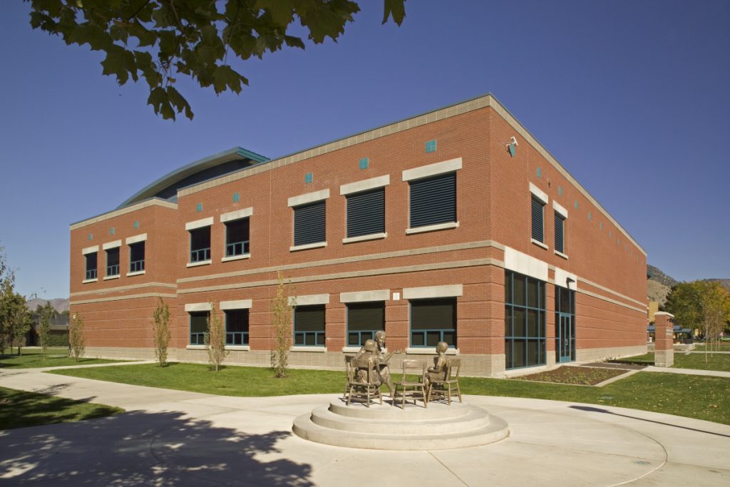 Edith Bowen Lab School, Utah State University – Gramoll Construction
